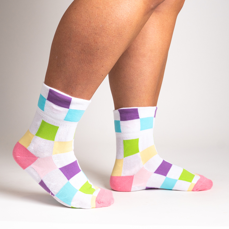 Check You Out | Flower Crew Socks - White | Women's - Sock It to Me