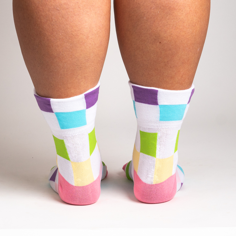 Check You Out | Flower Crew Socks - White | Women's - Sock It to Me