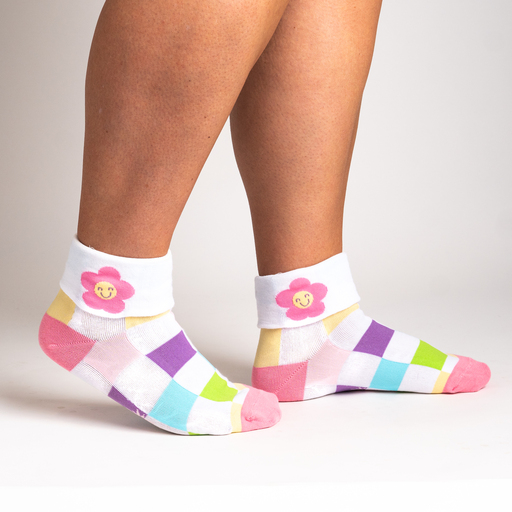 Check You Out | Flower Crew Socks - White | Women's - Sock It to Me